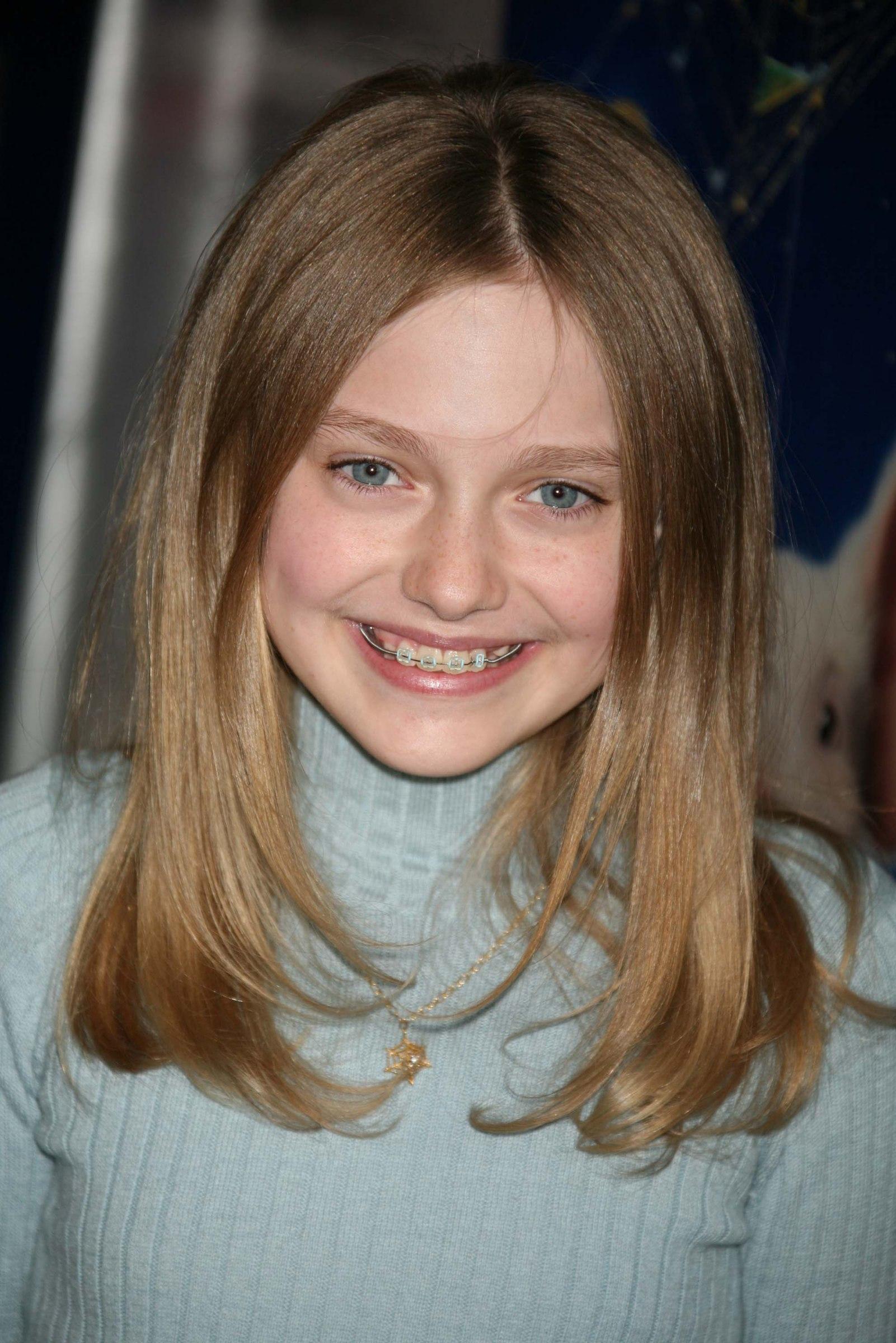 Dec 03 | "Charlotte's Web" New York Screening - HQ - Lovely Dakota ...